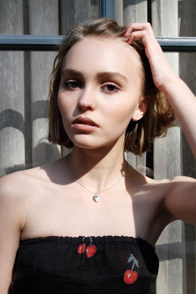 Lily Rose Depp Pictures